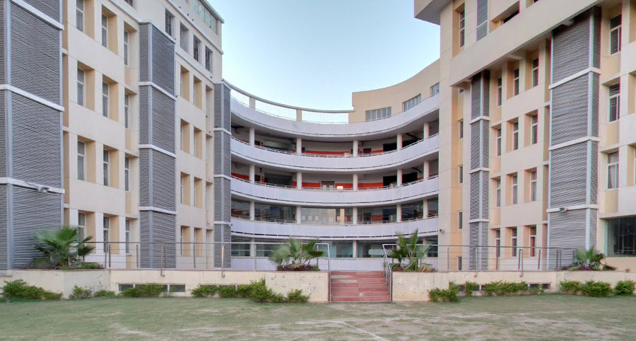 Global Indian International School (GIIS), Noida